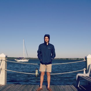 by Alex Hodge. Photo stock - StudioNow